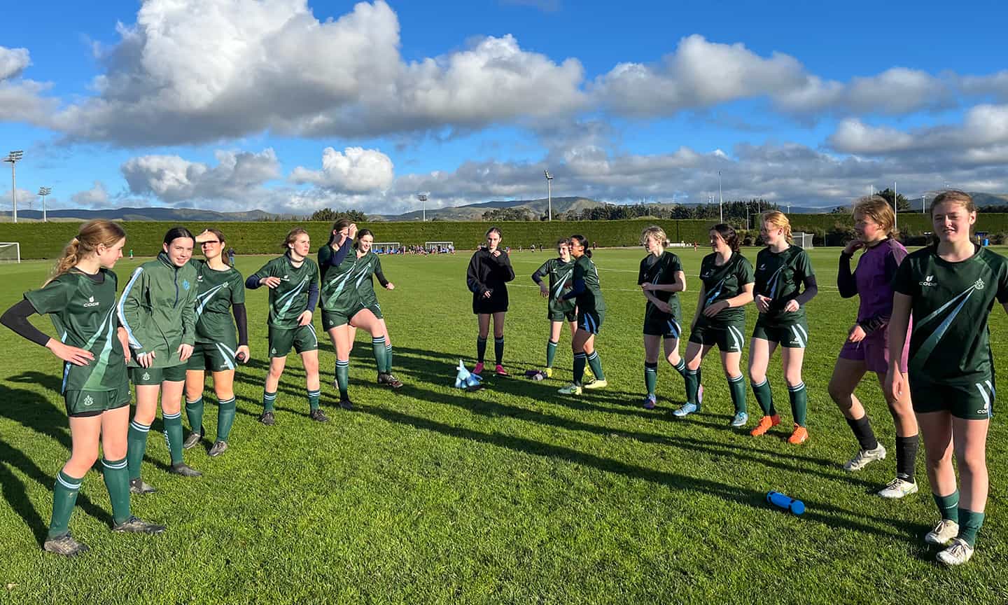 1st XI Football through to Finals!