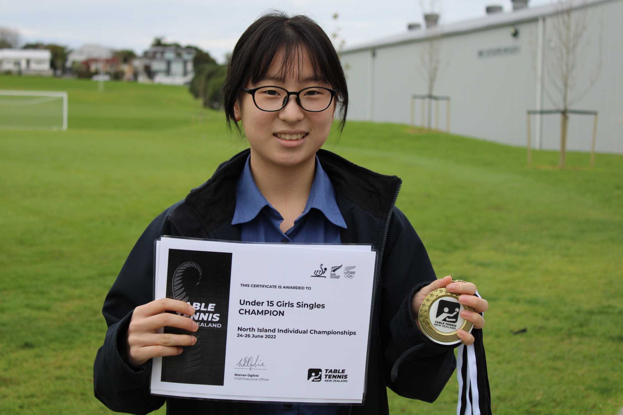 Table Tennis: Carrie in the medals