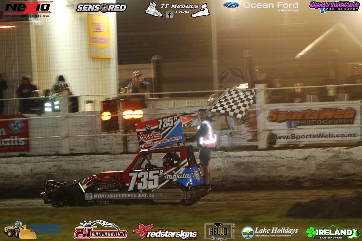 CARNAGE GALORE AS STOCKCAR TEAMS CHAMPS FINALISTS FOUND