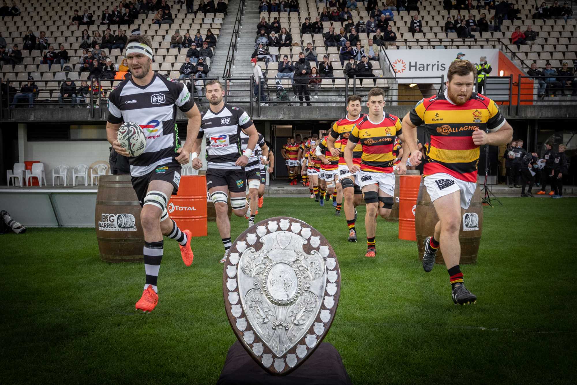 The Magpies Magic Season Rolls On