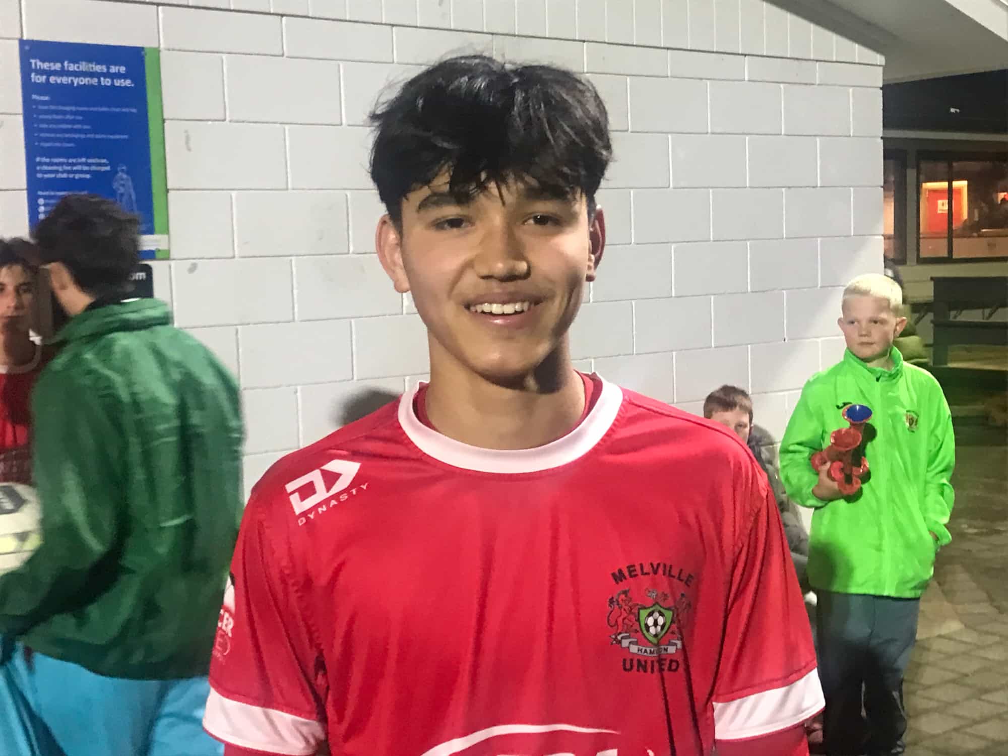 Max smacks two crackers as Melville win big